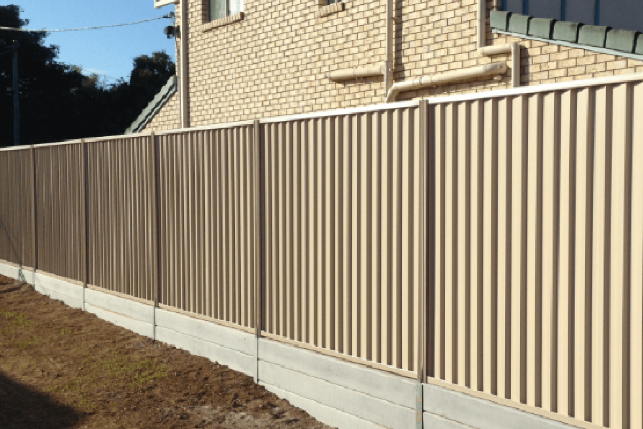 Fencing Brisbane - Commercial Fencing - RYNO Fencing